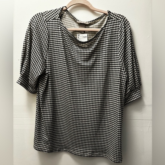 H&M | Tops | Hm Houndstooth Blouse | Poshmark